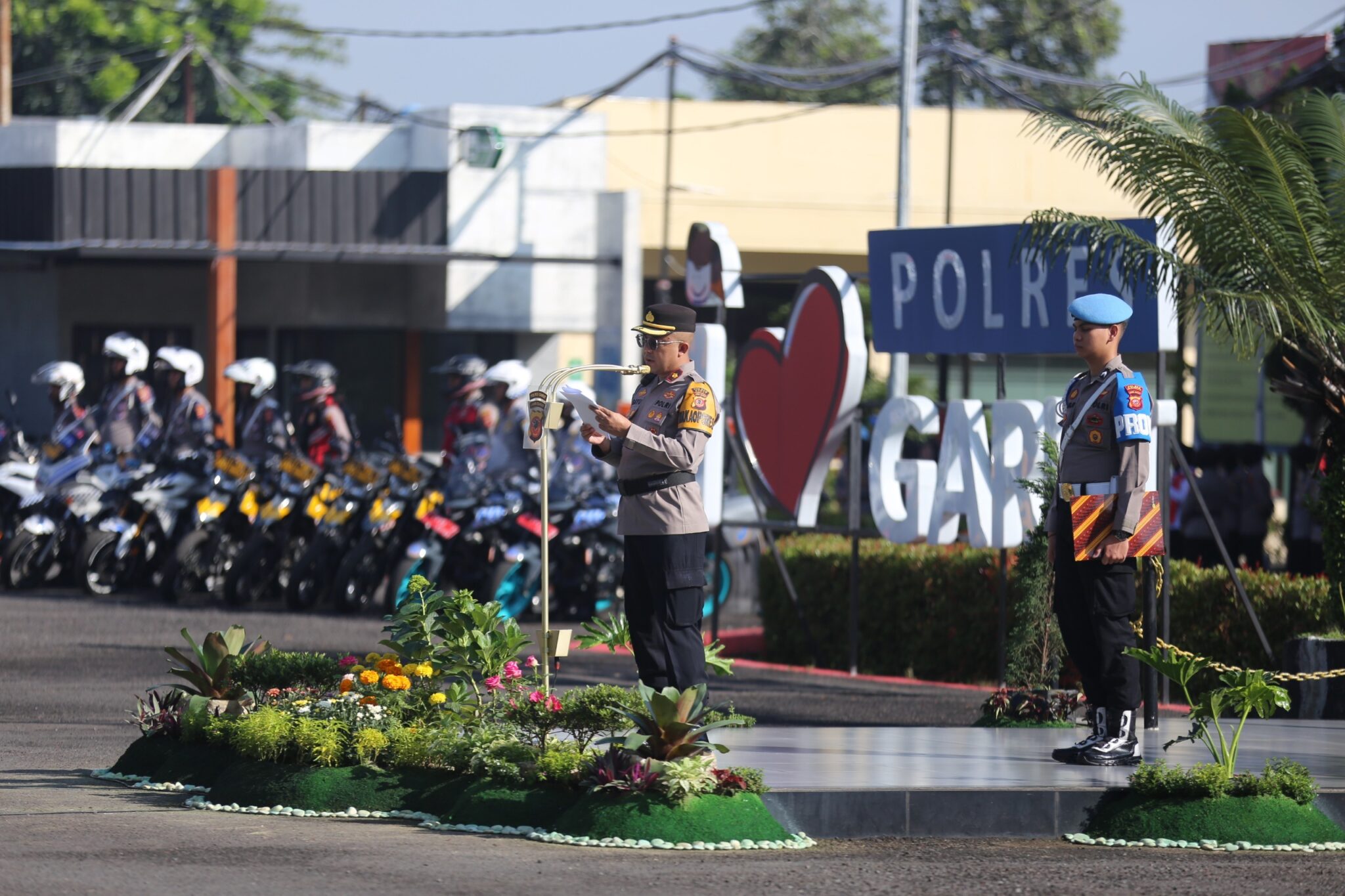 Polres Garut Gelar Apel Operasi Keselamatan Lodaya 2026 - Ruzka Indonesia